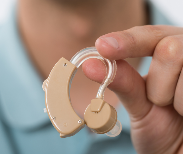 Tot ce trebuie să știi despre aparatul auditiv – Medline Center